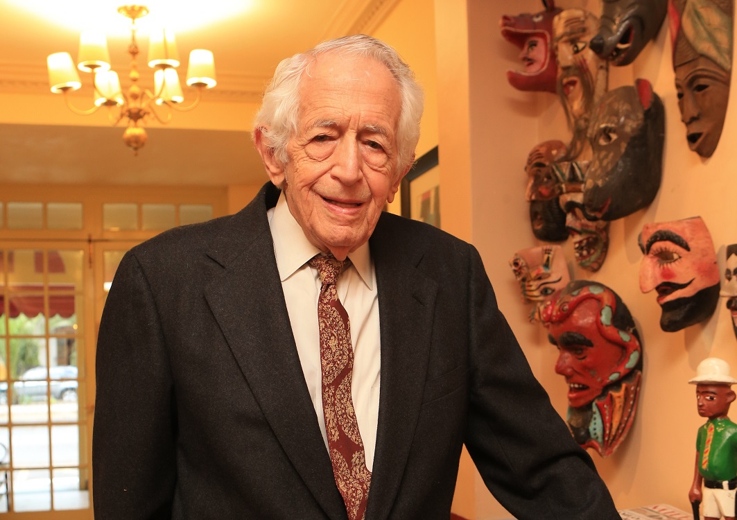 Luchar y no rendirse ante la violencia social, plantea Richard J ...